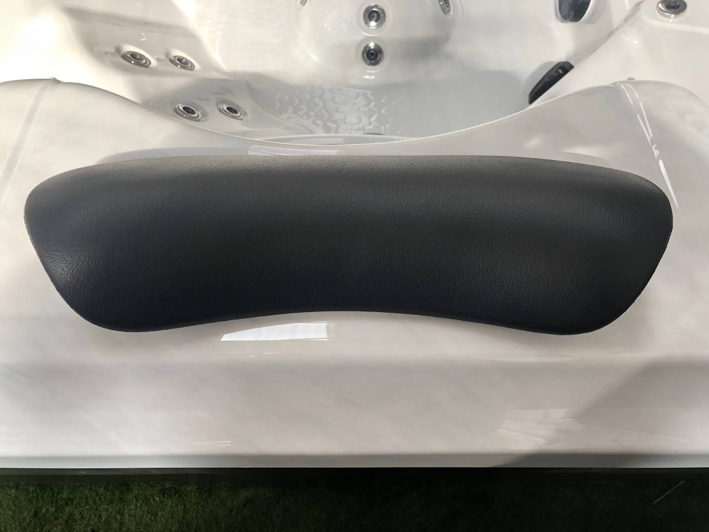 Replacement Head Rests Mk2 | H2O Hot Tubs UK