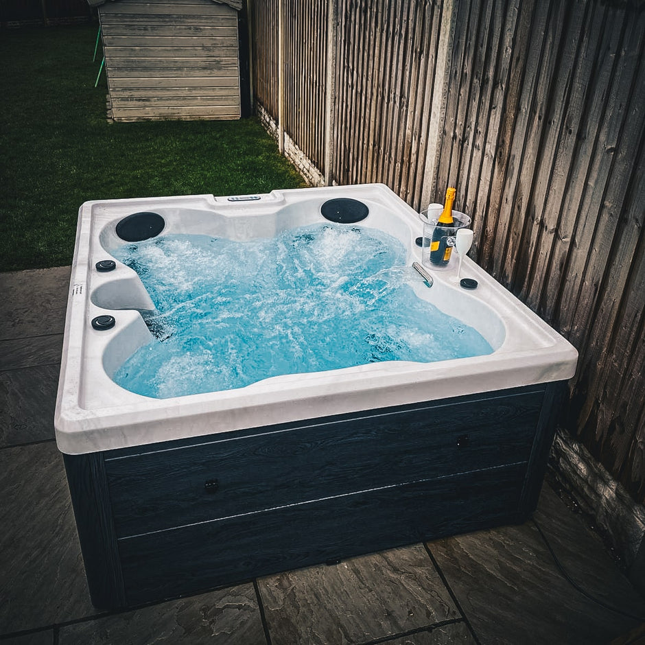 Small Hot Tubs, For 2-4 People. Delivered Nationwide